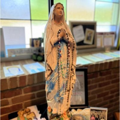 'Broken Mary': Chicago Radio Legend Kevin Matthews Is Now Mary's Roadie